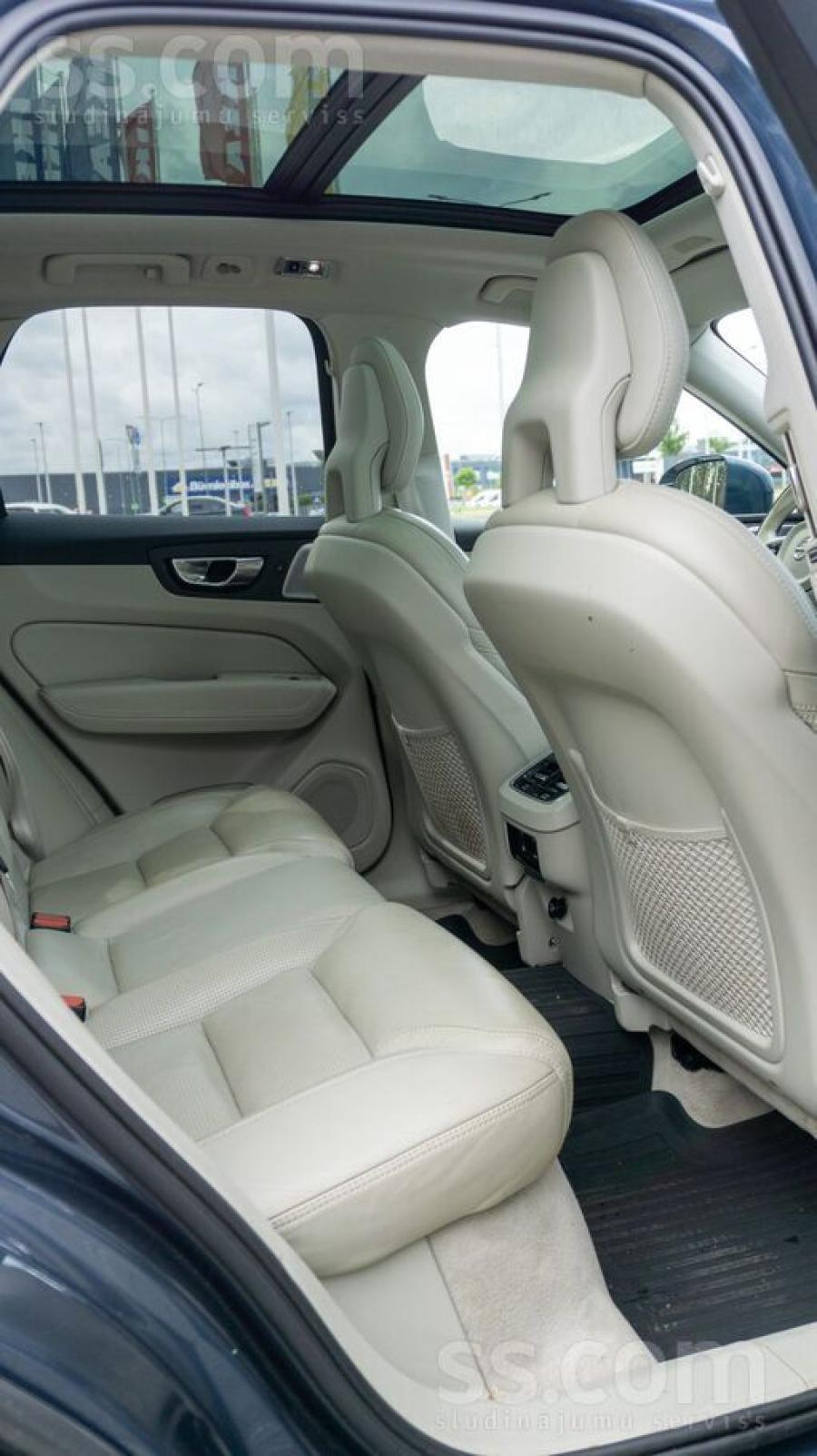 Zils Volvo XC60 2017 Rīga, ar dzinēja tilpumu 2.00 L un nobraukumu 230 tūkst. km par 20990 €, foto 29 vietnē AUTOMOTO.COM.LV