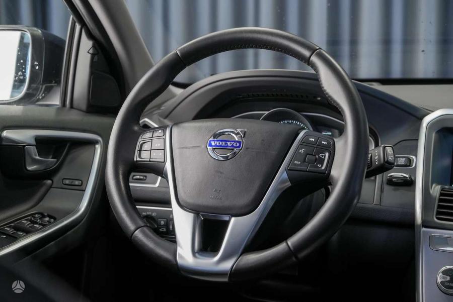 Zils Volvo XC60 2017 Marijampole, ar dzinēja tilpumu 1.97 L un nobraukumu 303 tūkst. km par 10450 €, foto 20 vietnē AUTOMOTO.COM.LV