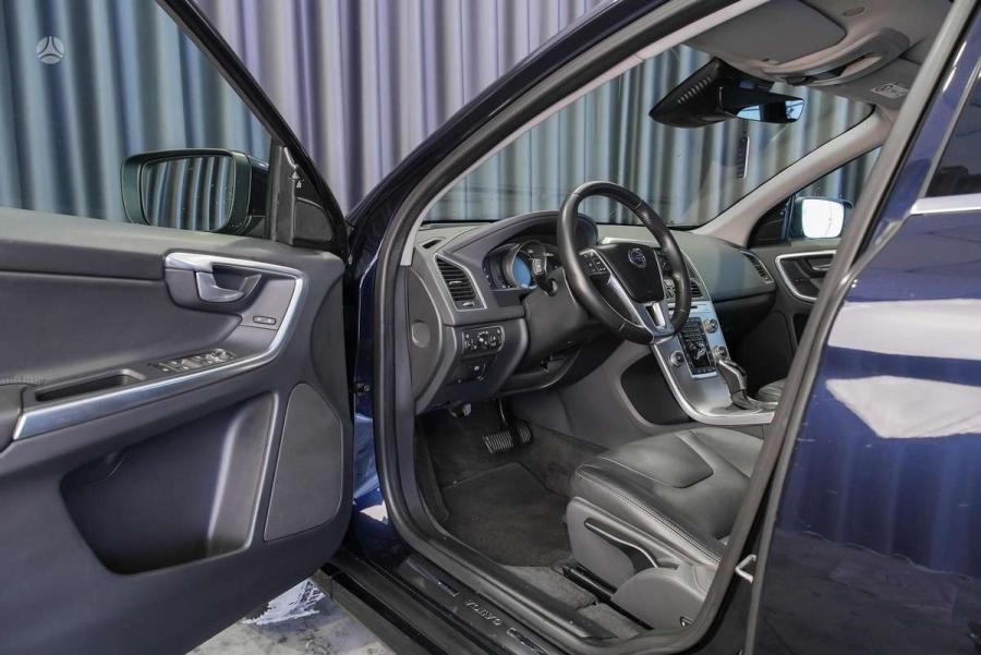 Zils Volvo XC60 2017 Marijampole, ar dzinēja tilpumu 1.97 L un nobraukumu 303 tūkst. km par 10450 €, foto 23 vietnē AUTOMOTO.COM.LV