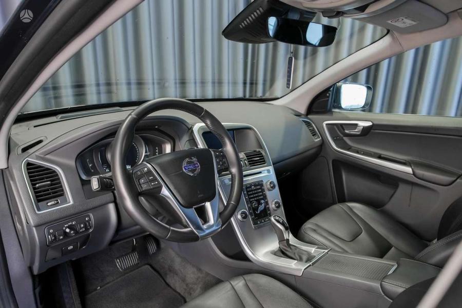 Zils Volvo XC60 2017 Marijampole, ar dzinēja tilpumu 1.97 L un nobraukumu 303 tūkst. km par 10450 €, foto 24 vietnē AUTOMOTO.COM.LV