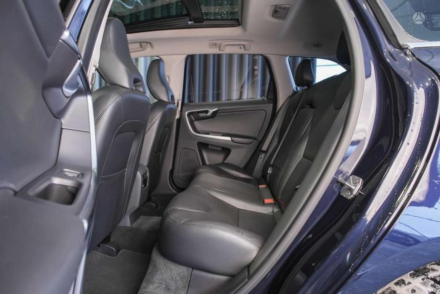 Zils Volvo XC60 2017 Marijampole, ar dzinēja tilpumu 1.97 L un nobraukumu 303 tūkst. km par 10450 €, foto 31 vietnē AUTOMOTO.COM.LV