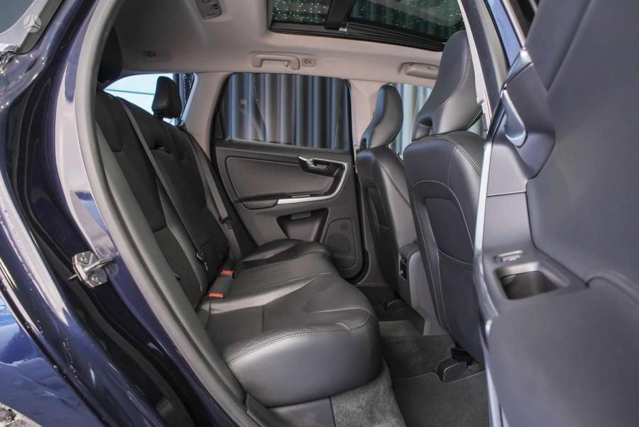 Zils Volvo XC60 2017 Marijampole, ar dzinēja tilpumu 1.97 L un nobraukumu 303 tūkst. km par 10450 €, foto 33 vietnē AUTOMOTO.COM.LV