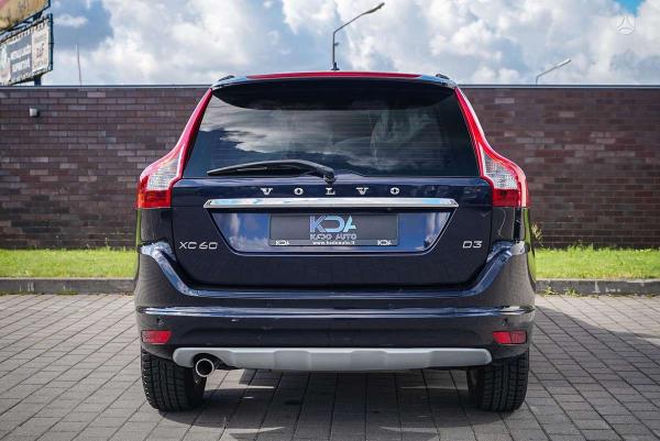 Blue Volvo XC60 2017 in Marijampole, with an engine capacity of 1.97 L and mileage of 303 thousand km for 10250 €, photo 6 on AUTOMOTO.COM.LV