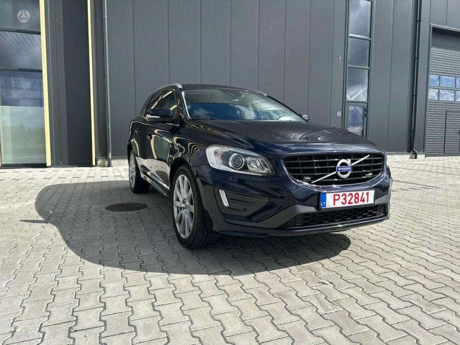 Blue Volvo XC60 2017 in Klaipeda, with an engine capacity of 1.97 L and mileage of 165 thousand km for 12700 €, photo 6 on AUTOMOTO.COM.LV