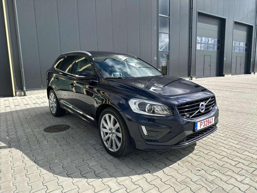 Blue Volvo XC60 2017 in Klaipeda, with an engine capacity of 1.97 L and mileage of 165 thousand km for 12700 €, photo 8 on AUTOMOTO.COM.LV