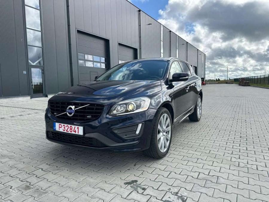 Blue Volvo XC60 2017 in Klaipeda, with an engine capacity of 1.97 L and mileage of 165 thousand km for 12700 €, photo 14 on AUTOMOTO.COM.LV