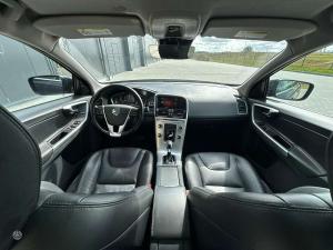 Blue Volvo XC60 2017 in Klaipeda, with an engine capacity of 1.97 L and mileage of 165 thousand km for 12700 €, photo 15 on AUTOMOTO.COM.LV