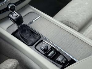 Zils Volvo XC60 2017 Viļņa, ar dzinēja tilpumu 1.97 L un nobraukumu 93 tūkst. km par 22900 €, foto 15 vietnē AUTOMOTO.COM.LV