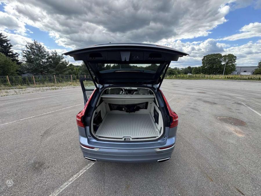 Zils Volvo XC60 2017 Viļņa, ar dzinēja tilpumu 1.97 L un nobraukumu 93 tūkst. km par 22900 €, foto 16 vietnē AUTOMOTO.COM.LV