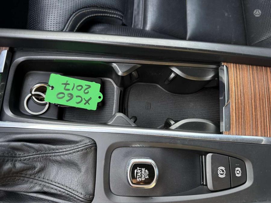 Zils Volvo XC60 2017 Tauragė, ar dzinēja tilpumu 1.97 L un nobraukumu 211 tūkst. km par 18800 €, foto 32 vietnē AUTOMOTO.COM.LV