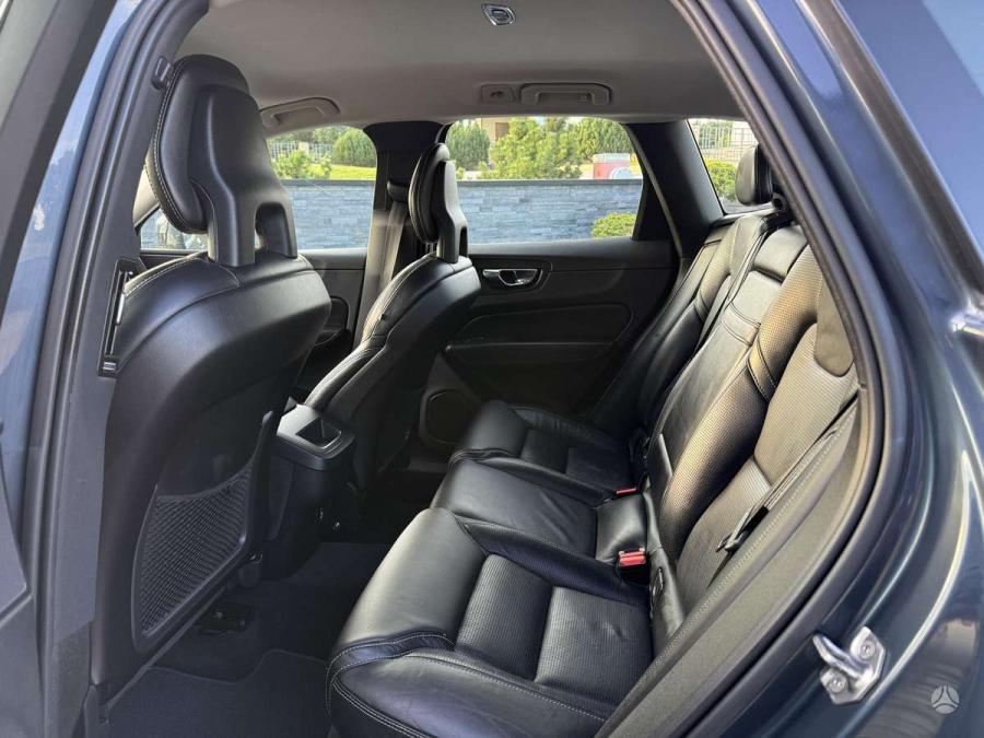 Zils Volvo XC60 2017 Tauragė, ar dzinēja tilpumu 1.97 L un nobraukumu 211 tūkst. km par 18800 €, foto 34 vietnē AUTOMOTO.COM.LV