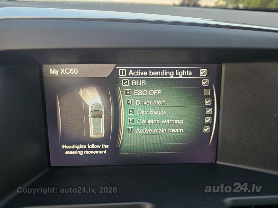Blue Volvo XC60 2017 in Paide, with an engine capacity of 2.40 L and mileage of 189 thousand km for 15900 €, photo 14 on AUTOMOTO.COM.LV