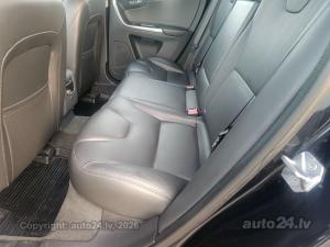 Blue Volvo XC60 2017 in Paide, with an engine capacity of 2.40 L and mileage of 189 thousand km for 15900 €, photo 28 on AUTOMOTO.COM.LV
