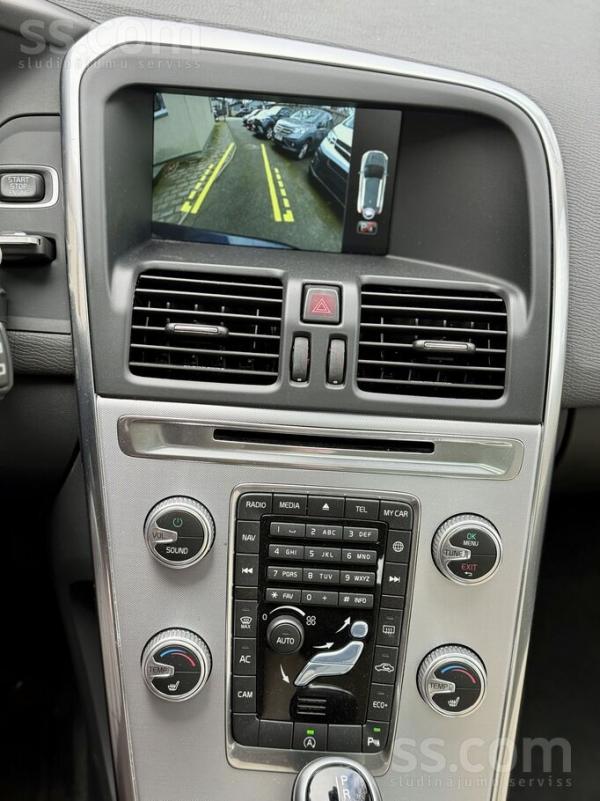 Zils Volvo XC60 2017 Rīga, ar dzinēja tilpumu 2.00 L un nobraukumu 0 tūkst. km par 16800 €, foto 9 vietnē AUTOMOTO.COM.LV