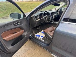 Zils Volvo XC60 2018 Viļņa, ar dzinēja tilpumu 1.97 L un nobraukumu 173 tūkst. km par 21900 €, foto 14 vietnē AUTOMOTO.COM.LV