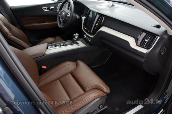 Blue Volvo XC60 2018 in Parnu, with an engine capacity of 2.00 L and mileage of 119 thousand km for 29990 €, photo 11 on AUTOMOTO.COM.LV