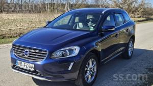 Blue Volvo XC60 2018 in Riga, with an engine capacity of 2.00 L and mileage of 255 thousand km for 12490 €, photo 4 on AUTOMOTO.COM.LV