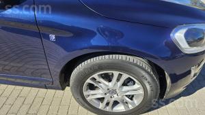 Blue Volvo XC60 2018 in Riga, with an engine capacity of 2.00 L and mileage of 255 thousand km for 12490 €, photo 14 on AUTOMOTO.COM.LV