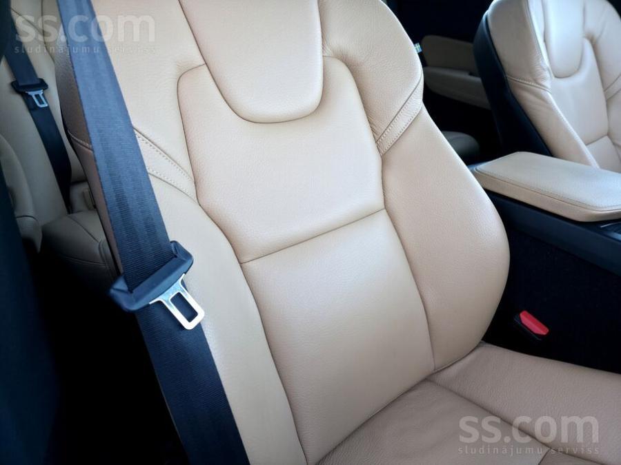 Zils Volvo XC60 2018 Rīga, ar dzinēja tilpumu 2.00 L un nobraukumu 66 tūkst. km par 26590 €, foto 21 vietnē AUTOMOTO.COM.LV