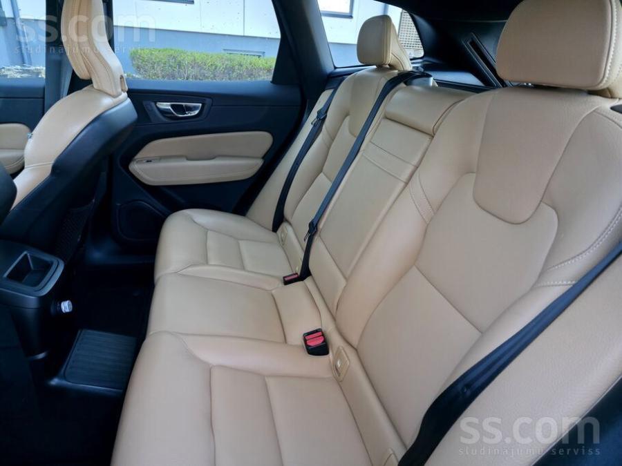 Zils Volvo XC60 2018 Rīga, ar dzinēja tilpumu 2.00 L un nobraukumu 66 tūkst. km par 26590 €, foto 23 vietnē AUTOMOTO.COM.LV
