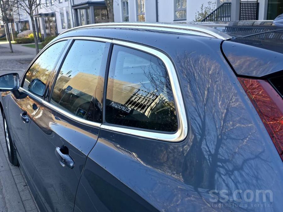 Zils Volvo XC60 2018 Rīga, ar dzinēja tilpumu 2.00 L un nobraukumu 66 tūkst. km par 26590 €, foto 34 vietnē AUTOMOTO.COM.LV