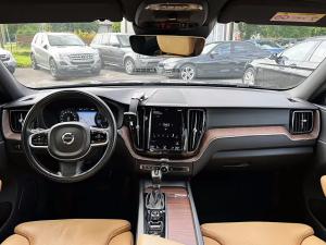 Zils Volvo XC60 2018 Rīga, ar dzinēja tilpumu 2.00 L un nobraukumu 183 tūkst. km par 24550 €, foto 16 vietnē AUTOMOTO.COM.LV
