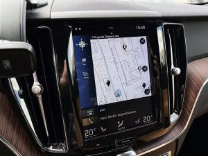 Zils Volvo XC60 2018 Rīga, ar dzinēja tilpumu 2.00 L un nobraukumu 183 tūkst. km par 24550 €, foto 18 vietnē AUTOMOTO.COM.LV