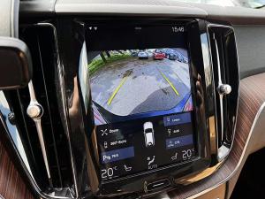 Zils Volvo XC60 2018 Rīga, ar dzinēja tilpumu 2.00 L un nobraukumu 183 tūkst. km par 24550 €, foto 19 vietnē AUTOMOTO.COM.LV