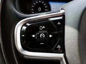 Zils Volvo XC60 2018 Rīga, ar dzinēja tilpumu 2.00 L un nobraukumu 183 tūkst. km par 24550 €, foto 28 vietnē AUTOMOTO.COM.LV