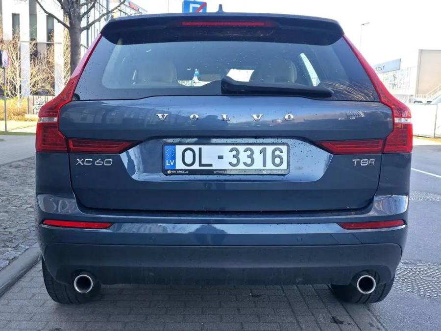 Blue Volvo XC60 2018 in Riga, with an engine capacity of 2.00 L and mileage of 66 thousand km for 26490 €, photo 7 on AUTOMOTO.COM.LV