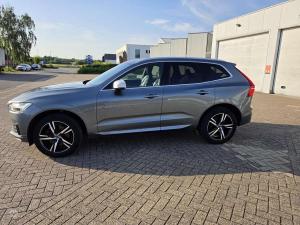 Blue Volvo XC60 2018 in Utena, with an engine capacity of 1.98 L and mileage of 342 thousand km for 11650 €, photo 4 on AUTOMOTO.COM.LV