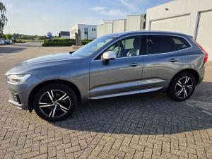 Blue Volvo XC60 2018 in Utena, with an engine capacity of 1.98 L and mileage of 342 thousand km for 11650 €, photo 7 on AUTOMOTO.COM.LV