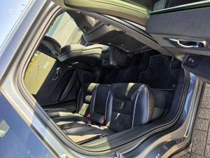 Blue Volvo XC60 2018 in Utena, with an engine capacity of 1.98 L and mileage of 342 thousand km for 11650 €, photo 14 on AUTOMOTO.COM.LV