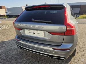 Blue Volvo XC60 2018 in Utena, with an engine capacity of 1.98 L and mileage of 342 thousand km for 11650 €, photo 16 on AUTOMOTO.COM.LV
