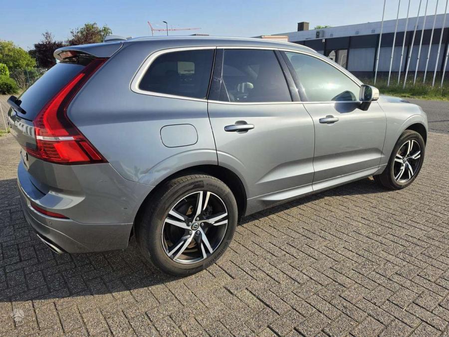 Blue Volvo XC60 2018 in Utena, with an engine capacity of 1.98 L and mileage of 342 thousand km for 11650 €, photo 18 on AUTOMOTO.COM.LV