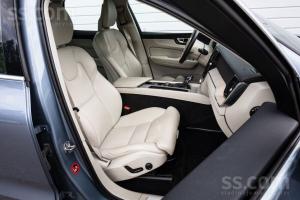 Zils Volvo XC60 2018 Rīga, ar dzinēja tilpumu 2.00 L un nobraukumu 193 tūkst. km par 17950 €, foto 7 vietnē AUTOMOTO.COM.LV