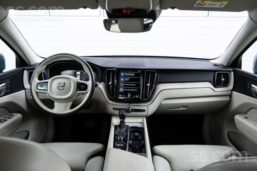 Zils Volvo XC60 2018 Rīga, ar dzinēja tilpumu 2.00 L un nobraukumu 193 tūkst. km par 17950 €, foto 9 vietnē AUTOMOTO.COM.LV