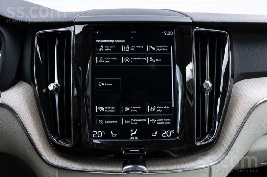 Zils Volvo XC60 2018 Rīga, ar dzinēja tilpumu 2.00 L un nobraukumu 193 tūkst. km par 17950 €, foto 11 vietnē AUTOMOTO.COM.LV