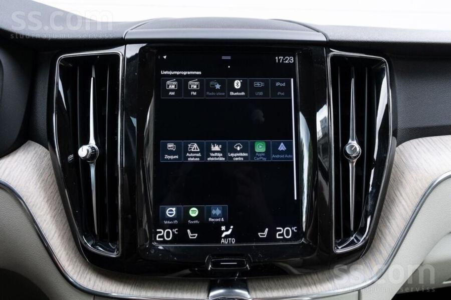 Zils Volvo XC60 2018 Rīga, ar dzinēja tilpumu 2.00 L un nobraukumu 193 tūkst. km par 17950 €, foto 13 vietnē AUTOMOTO.COM.LV
