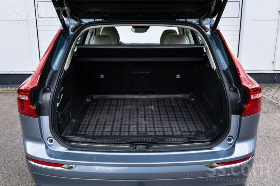 Zils Volvo XC60 2018 Rīga, ar dzinēja tilpumu 2.00 L un nobraukumu 193 tūkst. km par 17950 €, foto 18 vietnē AUTOMOTO.COM.LV