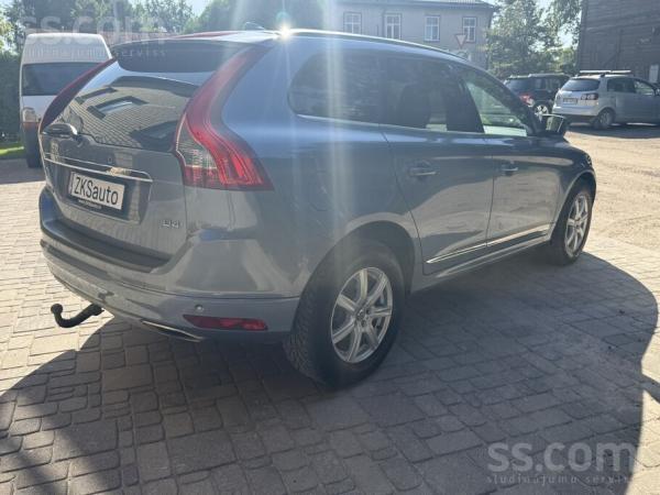 Zils Volvo XC60 2018 Jelgava, ar dzinēja tilpumu 2.00 L un nobraukumu 256 tūkst. km par 12700 €, foto 4 vietnē AUTOMOTO.COM.LV