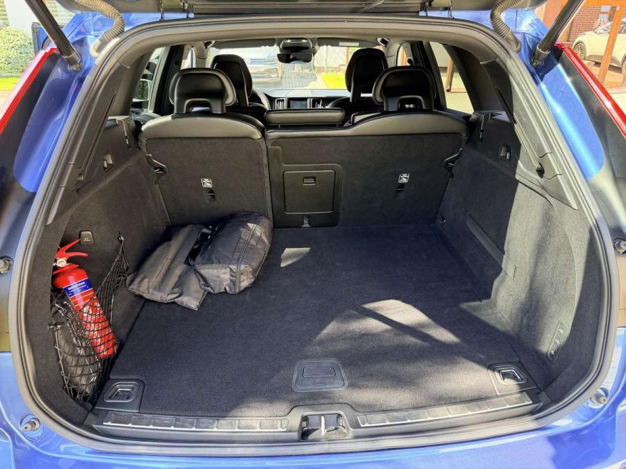 Zils Volvo XC60 2018 Klaipėda, ar dzinēja tilpumu 1.97 L un nobraukumu 153 tūkst. km par 24000 €, foto 15 vietnē AUTOMOTO.COM.LV