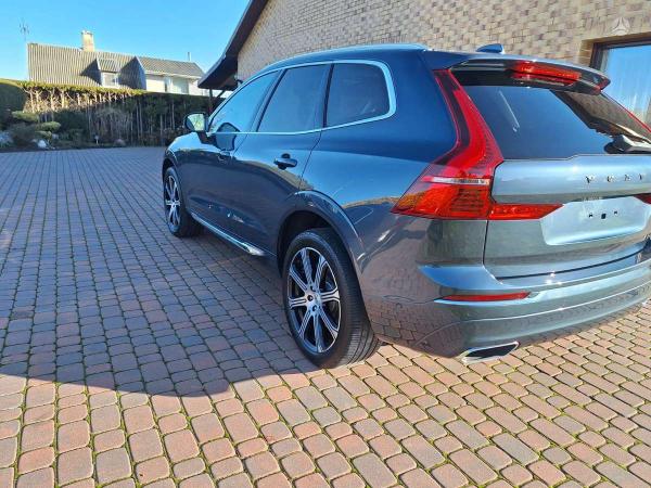 Blue Volvo XC60 2018 in Vilkaviskis, with an engine capacity of 1.97 L and mileage of 252 thousand km for 20500 €, photo 5 on AUTOMOTO.COM.LV