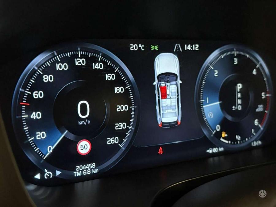 Blue Volvo XC60 2018 in Marijampole, with an engine capacity of 1.97 L and mileage of 205 thousand km for 19999 €, photo 15 on AUTOMOTO.COM.LV