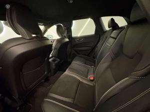 Blue Volvo XC60 2018 in Marijampole, with an engine capacity of 1.97 L and mileage of 205 thousand km for 19999 €, photo 23 on AUTOMOTO.COM.LV