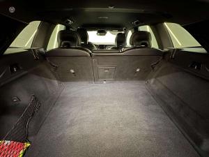 Blue Volvo XC60 2018 in Marijampole, with an engine capacity of 1.97 L and mileage of 205 thousand km for 19999 €, photo 31 on AUTOMOTO.COM.LV