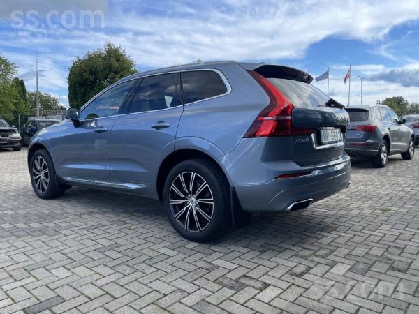Blue Volvo XC60 2018 in Ogre, with an engine capacity of 2.00 L and mileage of 111 thousand km for 22470 €, photo 4 on AUTOMOTO.COM.LV