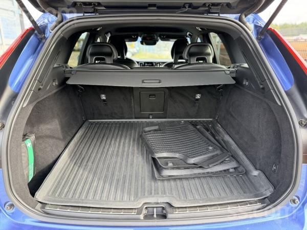Volvo XC60 2018 Rīga vietnē Zils Volvo XC60 2018 Rīga, ar dzinēja tilpumu 2.00 L un nobraukumu 185 tūkst. km par 21995 €, foto 7 vietnē AUTOMOTO.COM.LV