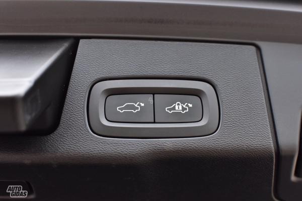 Zils Volvo XC60 2019 Kretinga, ar dzinēja tilpumu 2.00 L un nobraukumu 56 tūkst. km par 24555 €, foto 11 vietnē AUTOMOTO.COM.LV