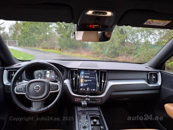 Blue Volvo XC60 2019 in Tallinn, with an engine capacity of 2.00 L and mileage of 265 thousand km for 20500 €, photo 11 on AUTOMOTO.COM.LV